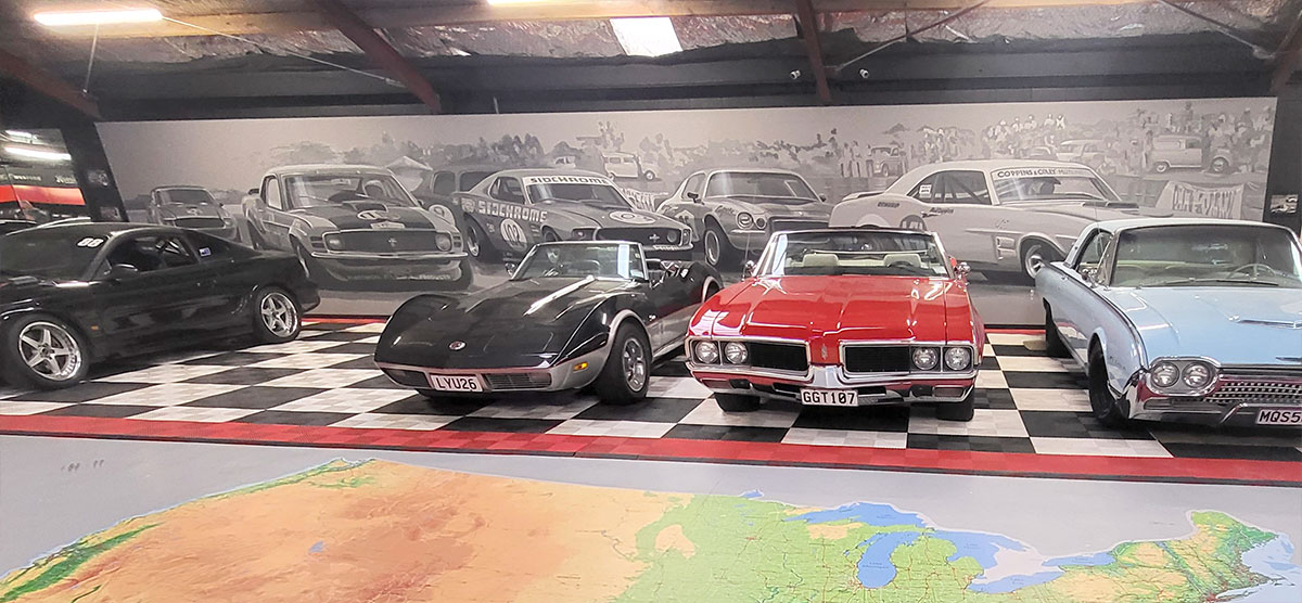 Hand painted auto art murals
